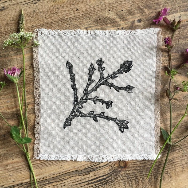 Sarah Robinson: Oak Twig linen patch | FOLDE Dorset